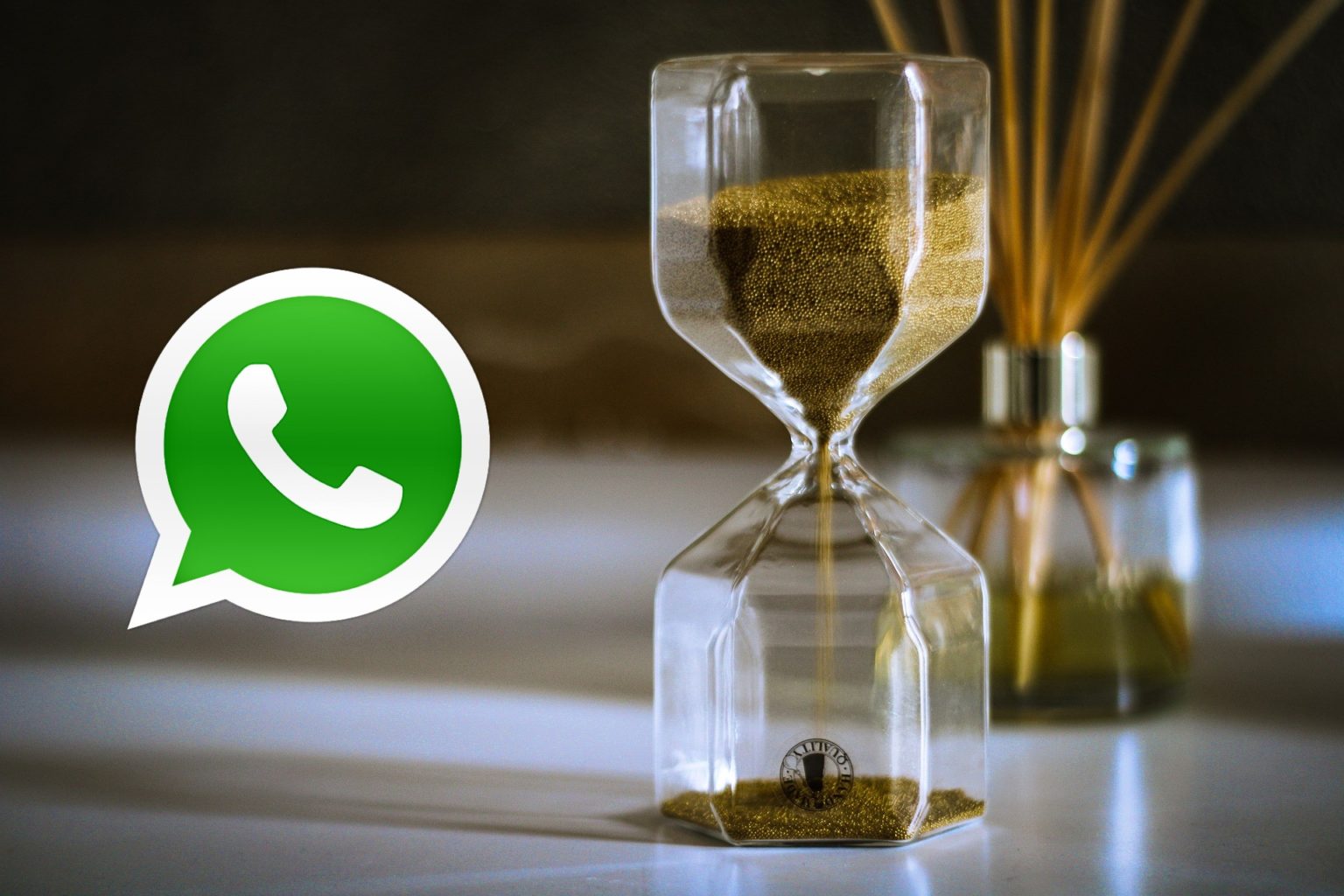Qué significa Iniciando por favor espere un momento en WhatsApp